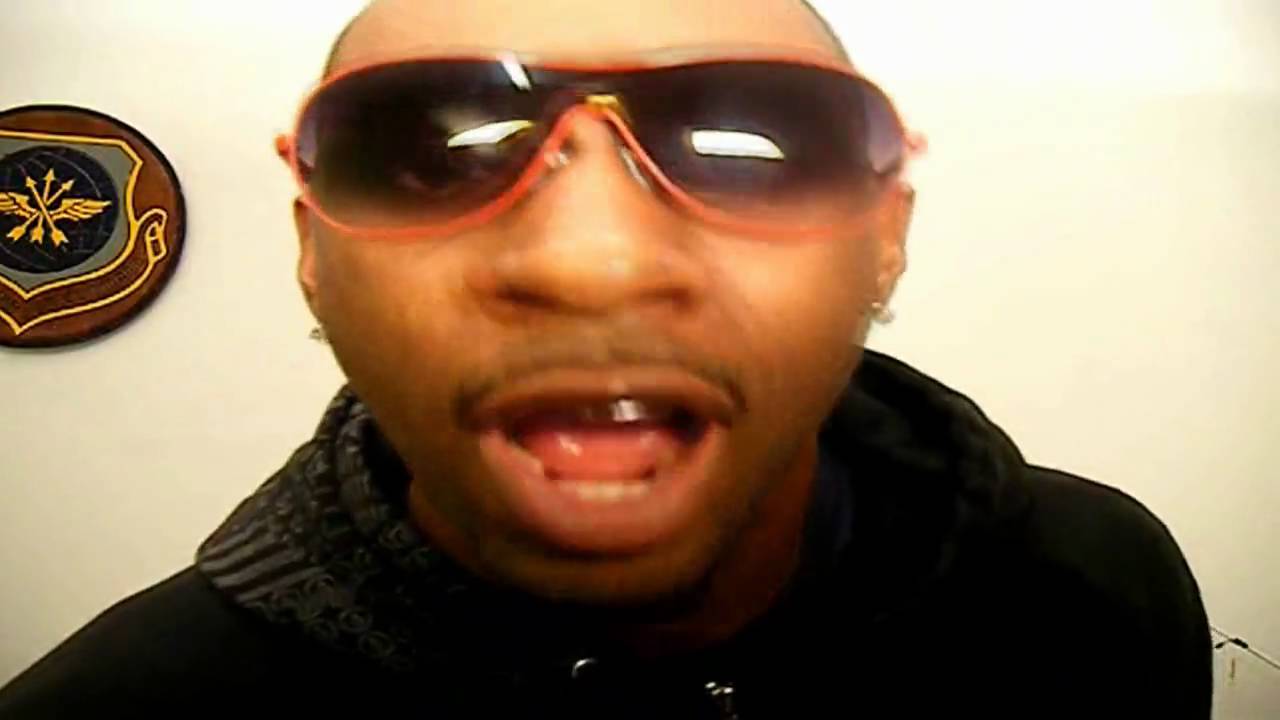 Black guy trips out on laced weed!! - YouTube