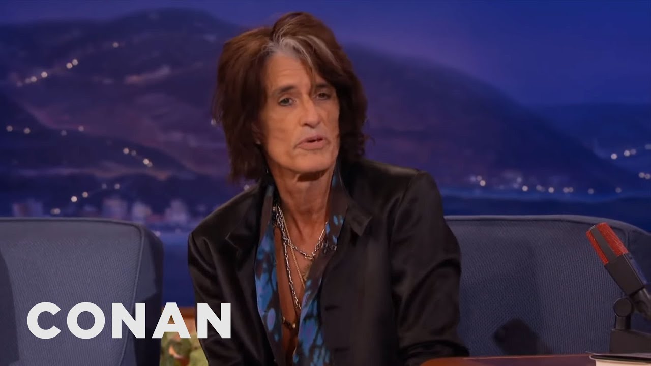 Slash Gave Joe Perry Back His Prized Guitar | CONAN on TBS - YouTube