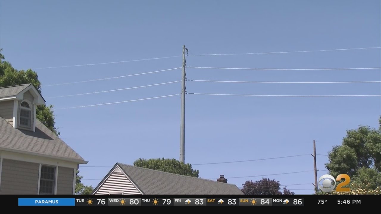Long Island Homeowners Say Giant Power Poles For LIRR Third Track ...