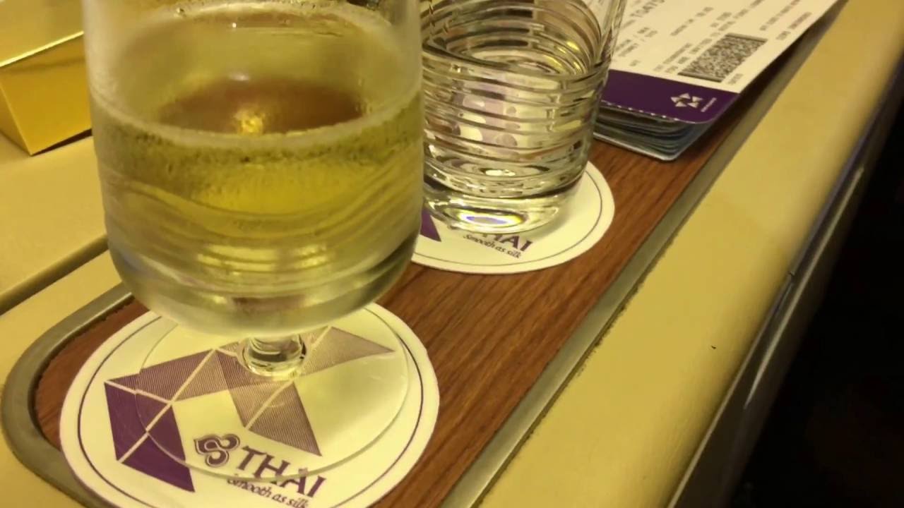 Thai Airways Royal first class from Bangkok to Sydney on B747-400 - YouTube