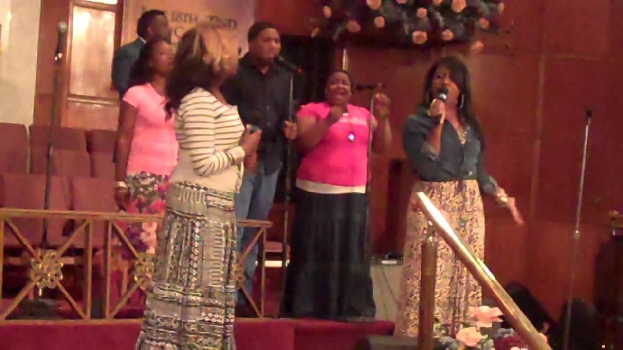 Jemika & Lindsey Ferguson singing Encourage Yourself at Bailey's ...