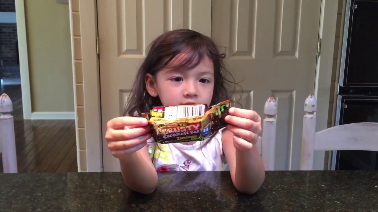 CRUSTY Chocolate Bar - The Grossery Gang - YouTube