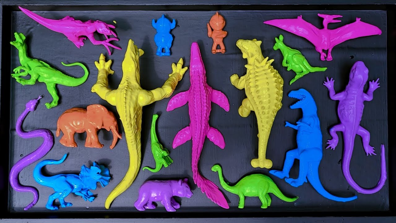 clean up the muddy animals of jurassic world velociraptor, tirex ...