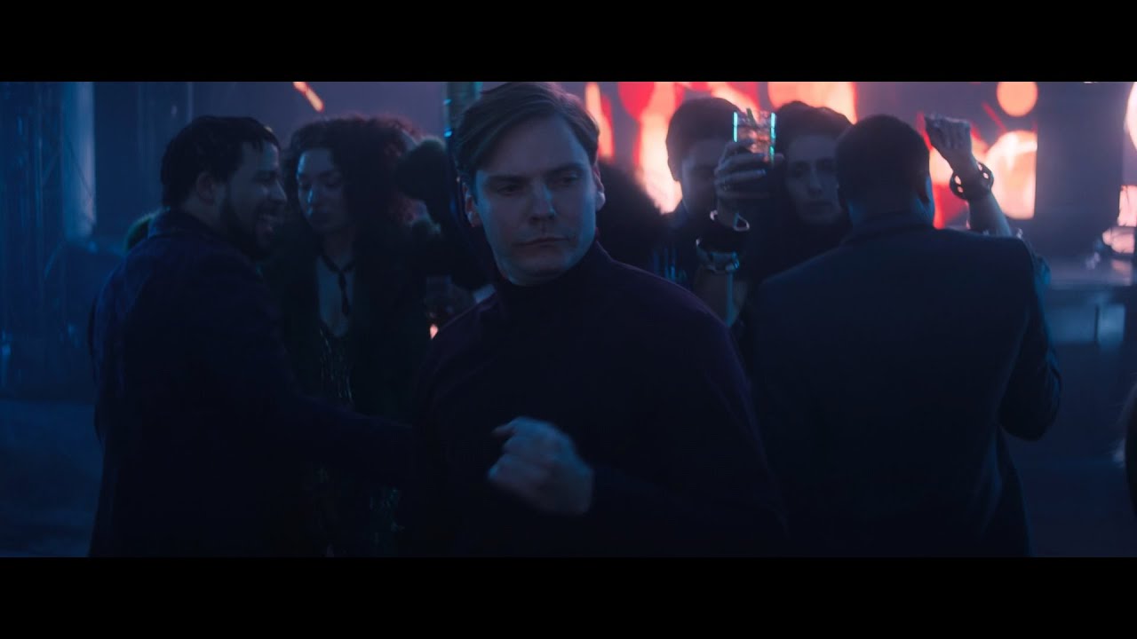 Baron Helmut Zemo Dance - YouTube