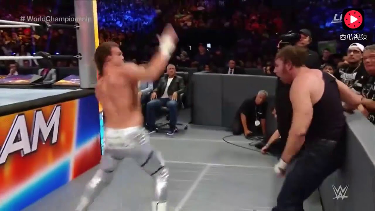 WWE FUNNY MOMENTS 搞笑失误合集 - YouTube