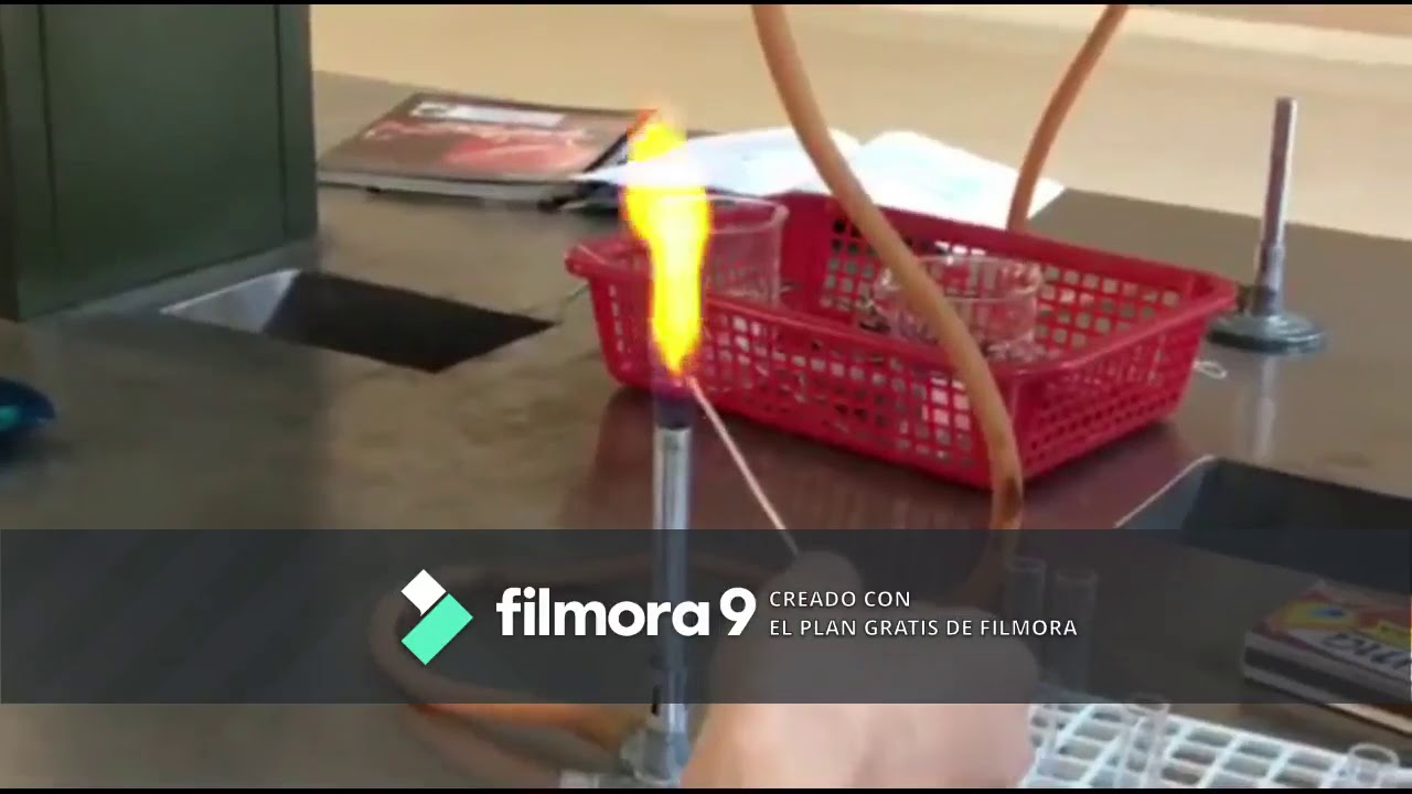 Observation: flame color of NaNO3 - YouTube