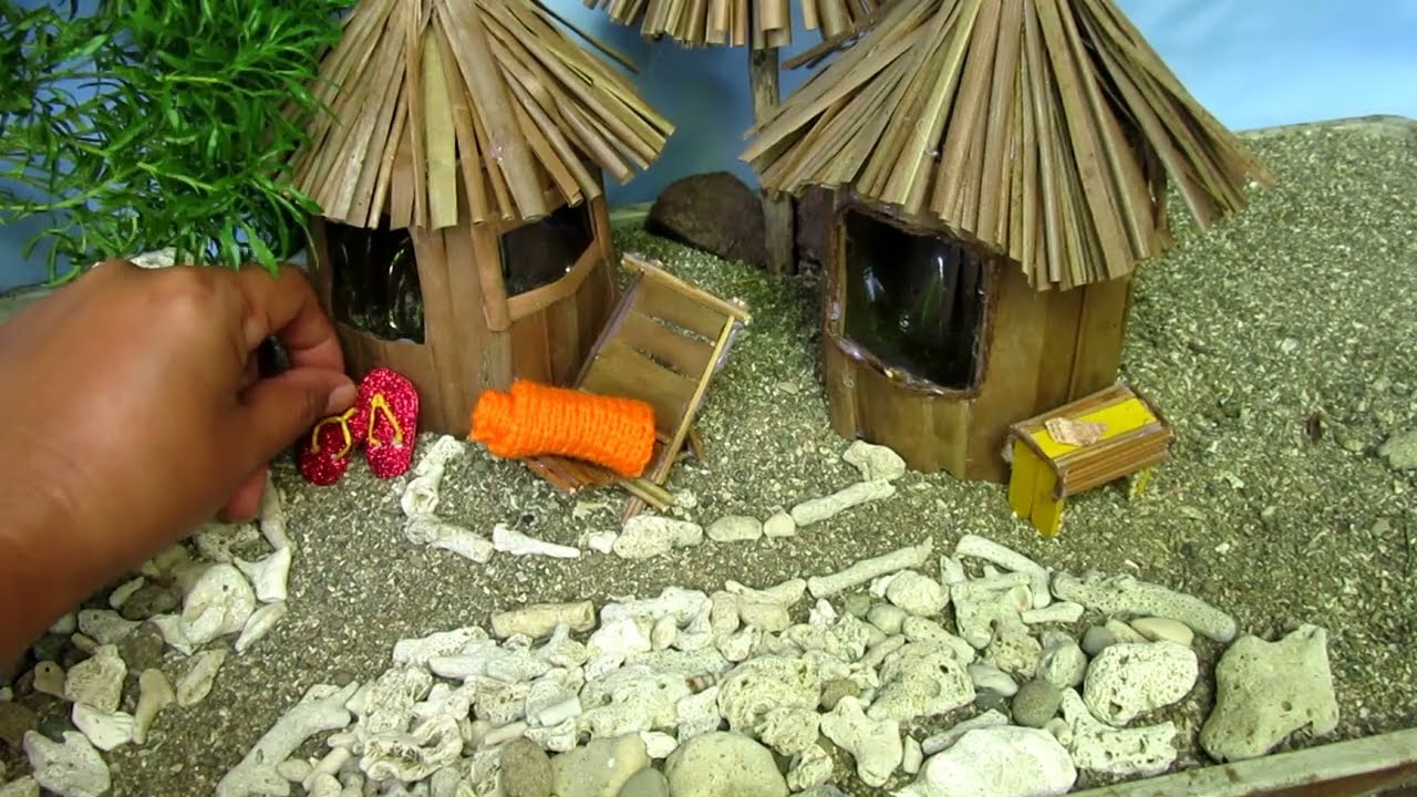 DIY Mini Beach Hut / Bird Feeder / Plastic Bottle Craft - YouTube