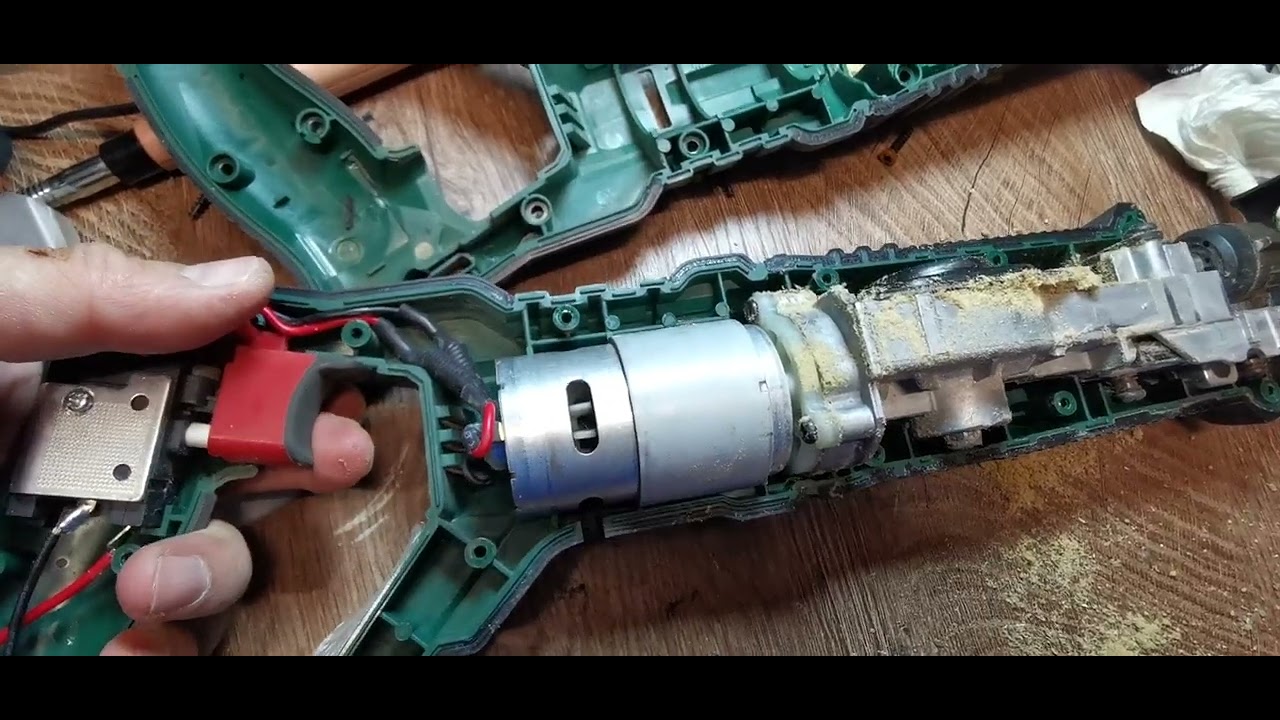 Watch before you buy... Parkside PSSA 20-Li B2 Burning motor, after one ...