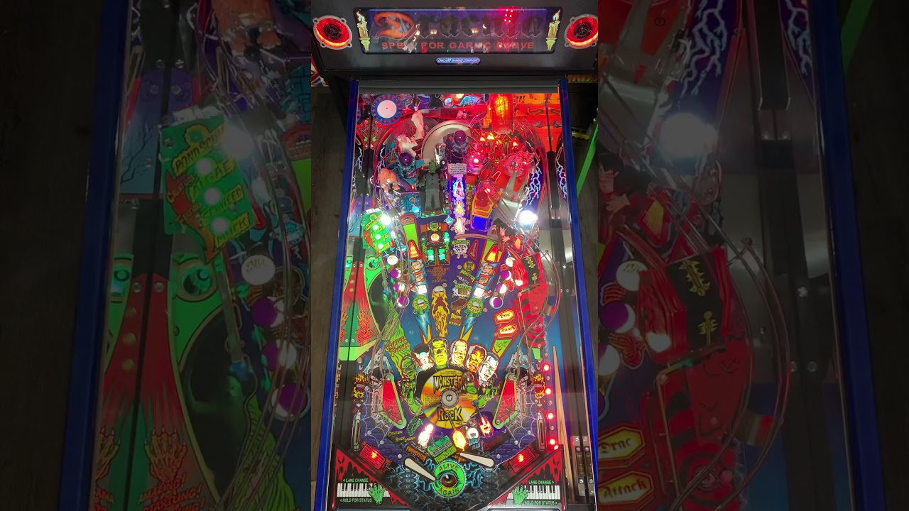 4K Virtual Pinball vs Real Pinball (Monster Bash) Comparison - YouTube