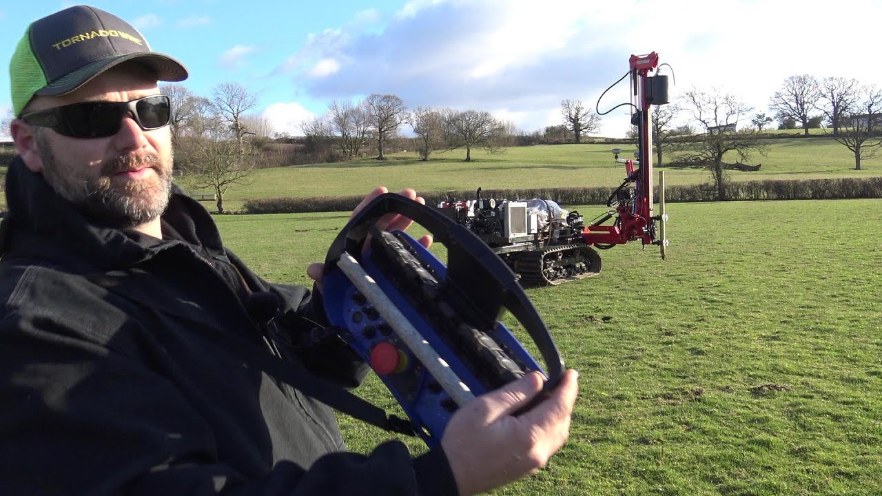 REMOTE CONTROL FENCE BUILDING MACHINES! JUST WHEN YOU THOUGHT YOU'D ...