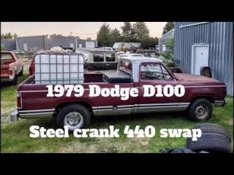 1979 Dodge D100 with a 440 swap - YouTube