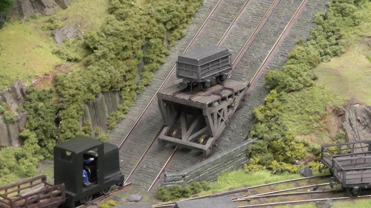Model Railway with Working Incline - Pen-y-Graig - 5.5mm Scale - YouTube