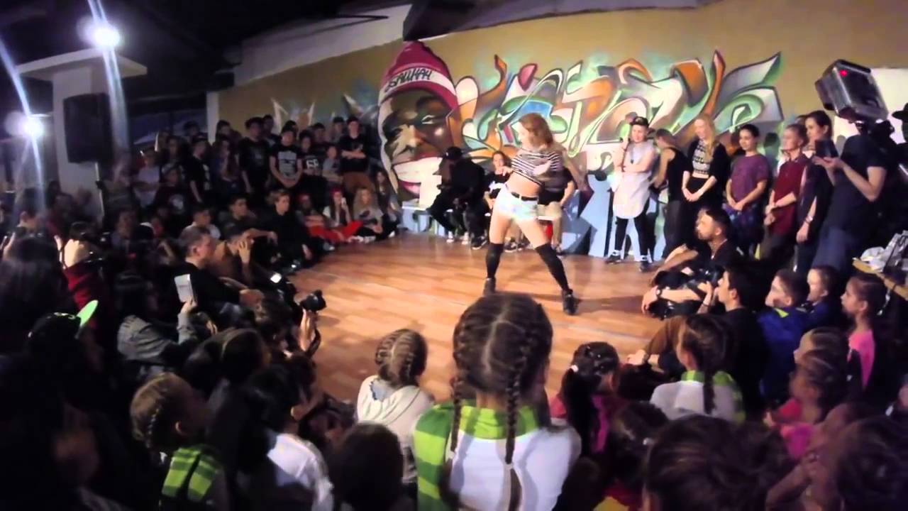 СУД ВЫХОД Fraules Dancehall Vogue - YouTube