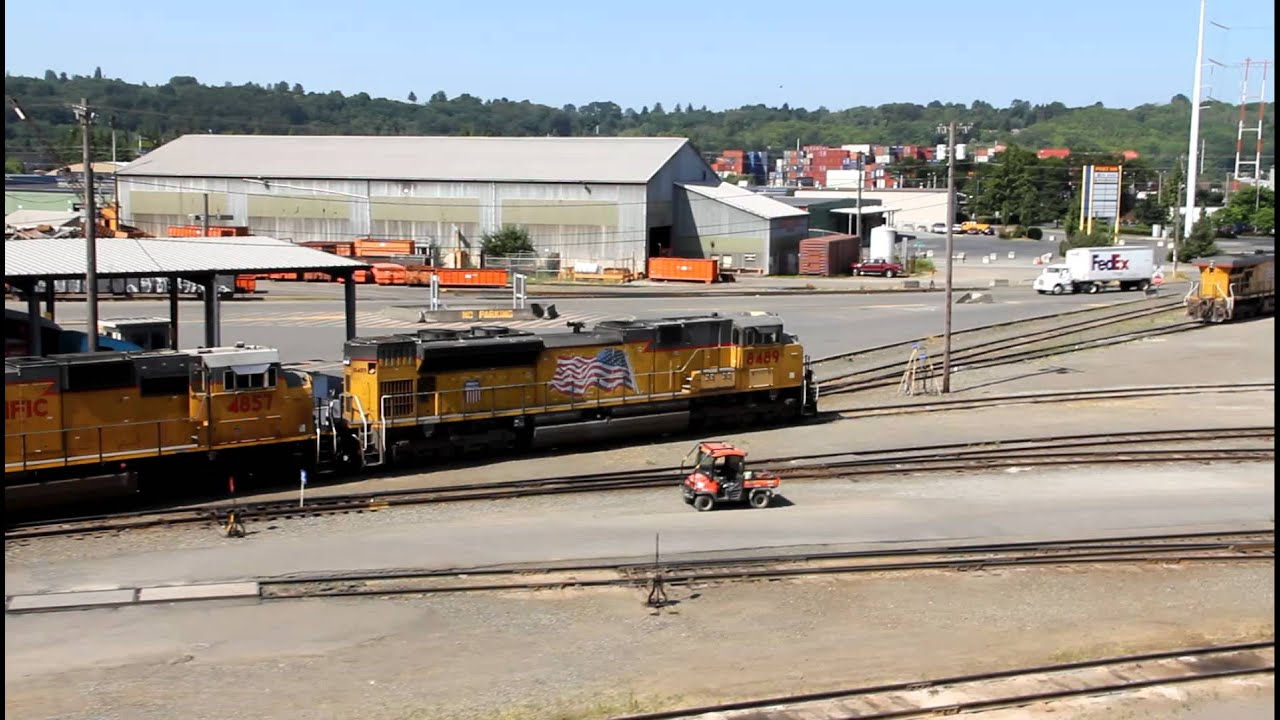 Union Pacific Railroad power moves about Argo Yard in Seattle, WA 7/19 ...