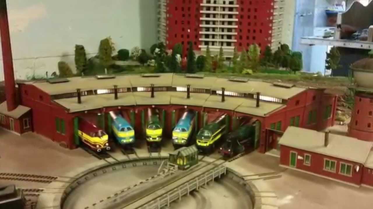 NMBS Belgische Trein in H0 - YouTube