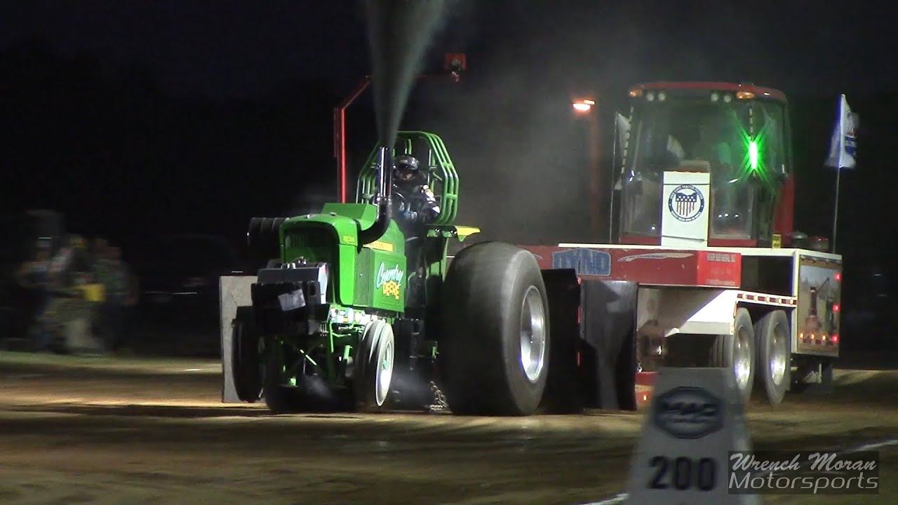 Country Deere Super Stock Tractor Pulling - YouTube