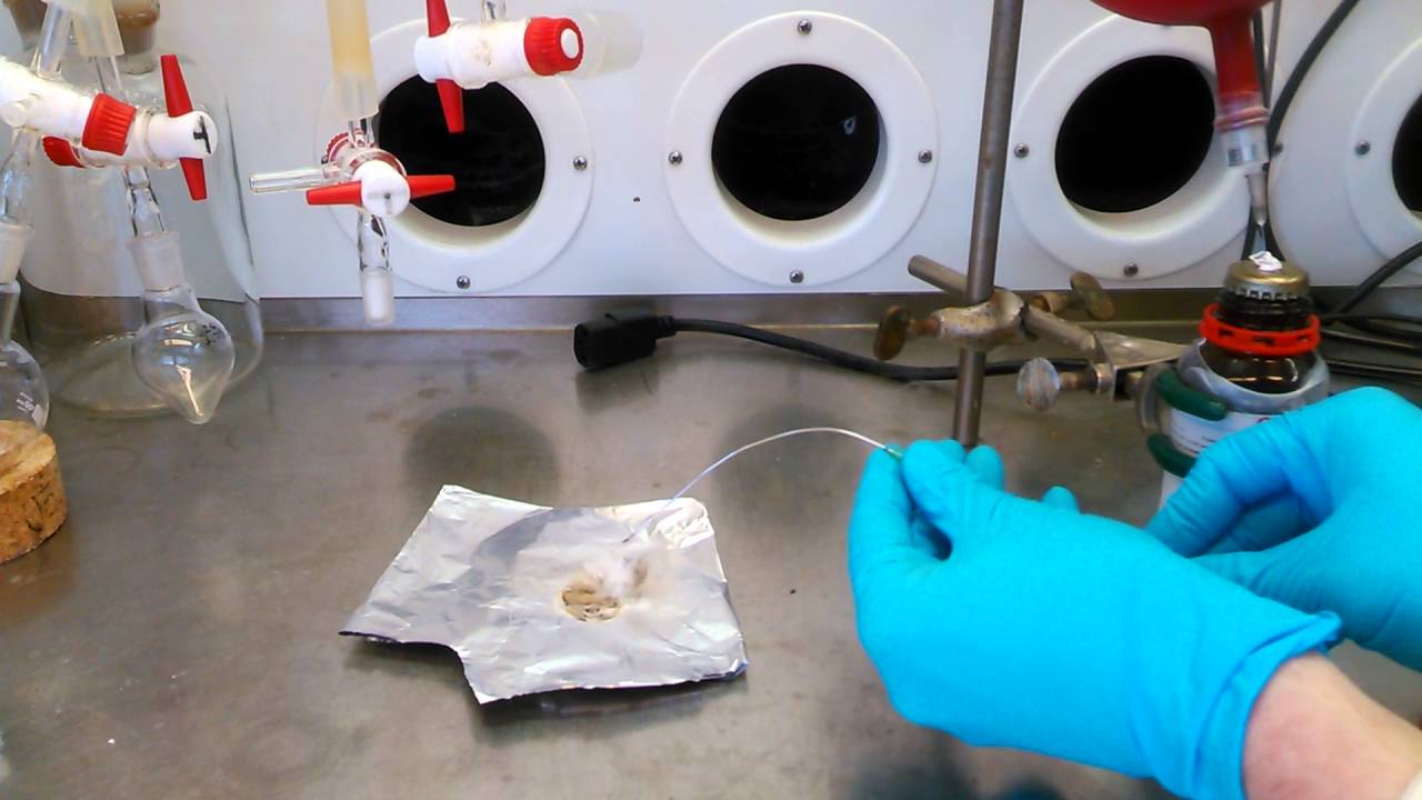 tert-BuLi and cotton - YouTube