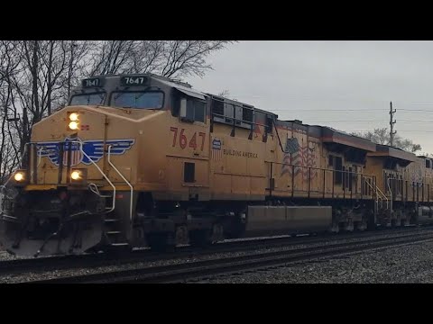 UP 7647 Leads Q374 in Terre Haute, IN - YouTube