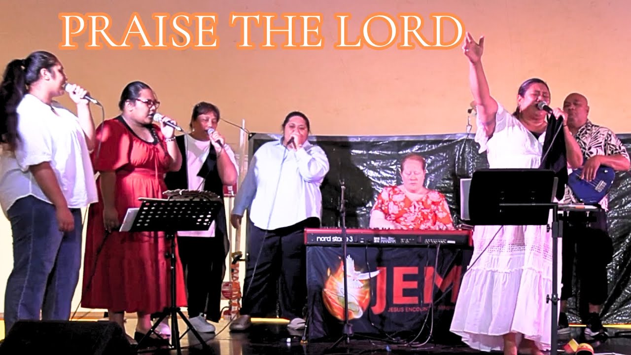 "I'll praise in the valley, praise on the mountain." SYDNEY TENT ...