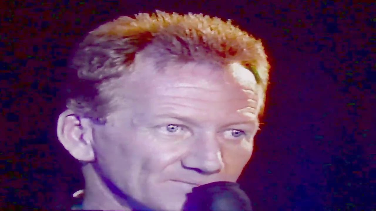 Geoff GoodFellow NightClub Poetry 89 - YouTube