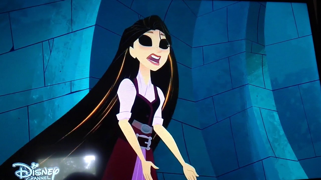 Rapunzel frees varian's father - YouTube