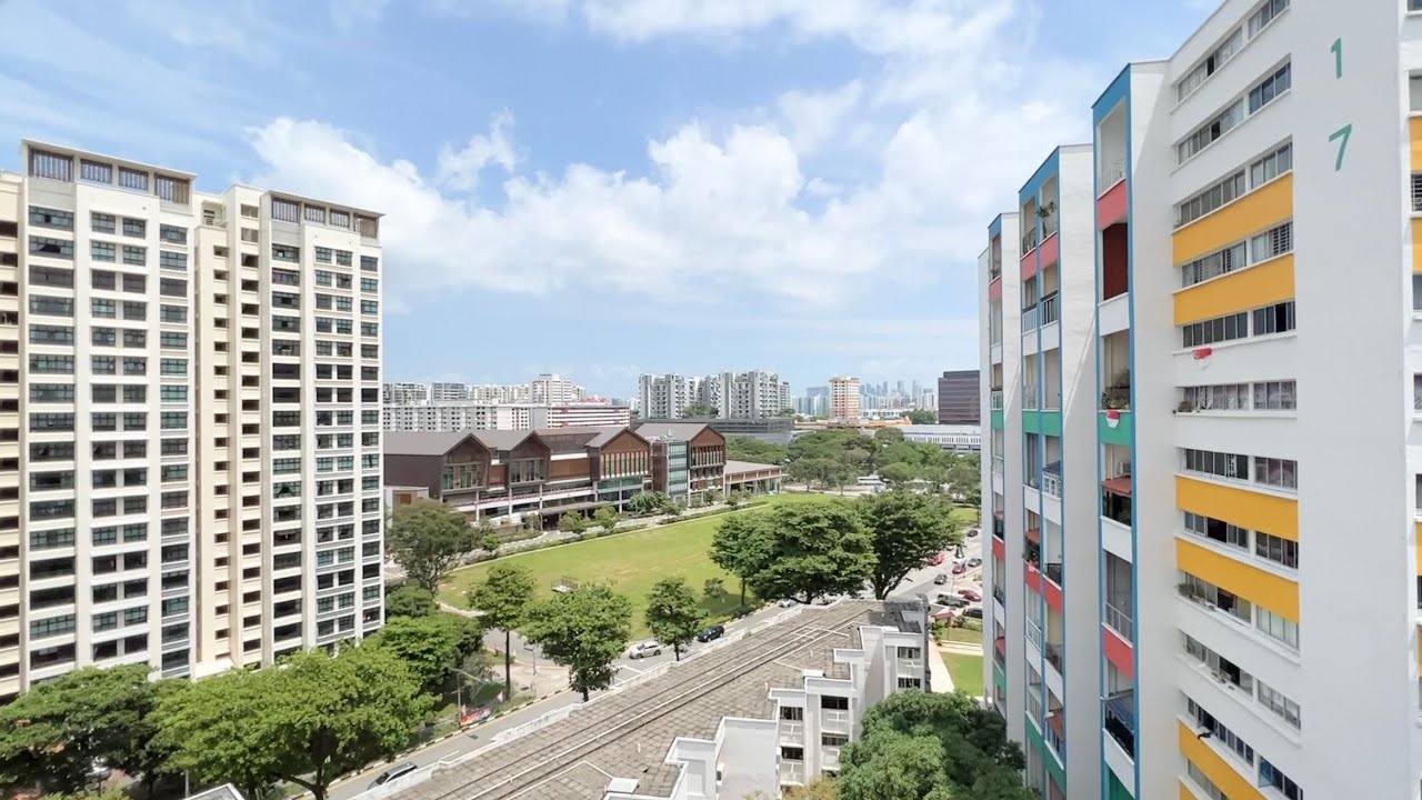 415 Eunos Road 5 | High Floor unblocked view walk to MRT - YouTube