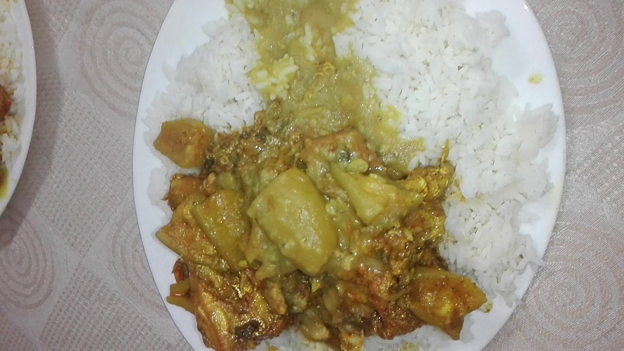 Rice and rui fish carry - YouTube