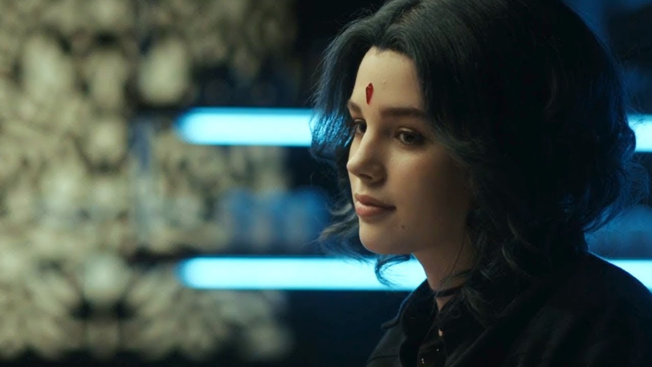 Rachel Roth (Raven): Sirens - YouTube