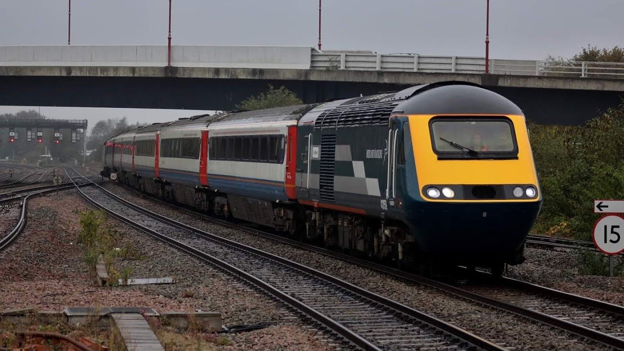 Derby Railway Station 43159/43089 Midland Mainline arrives at P6 on ...