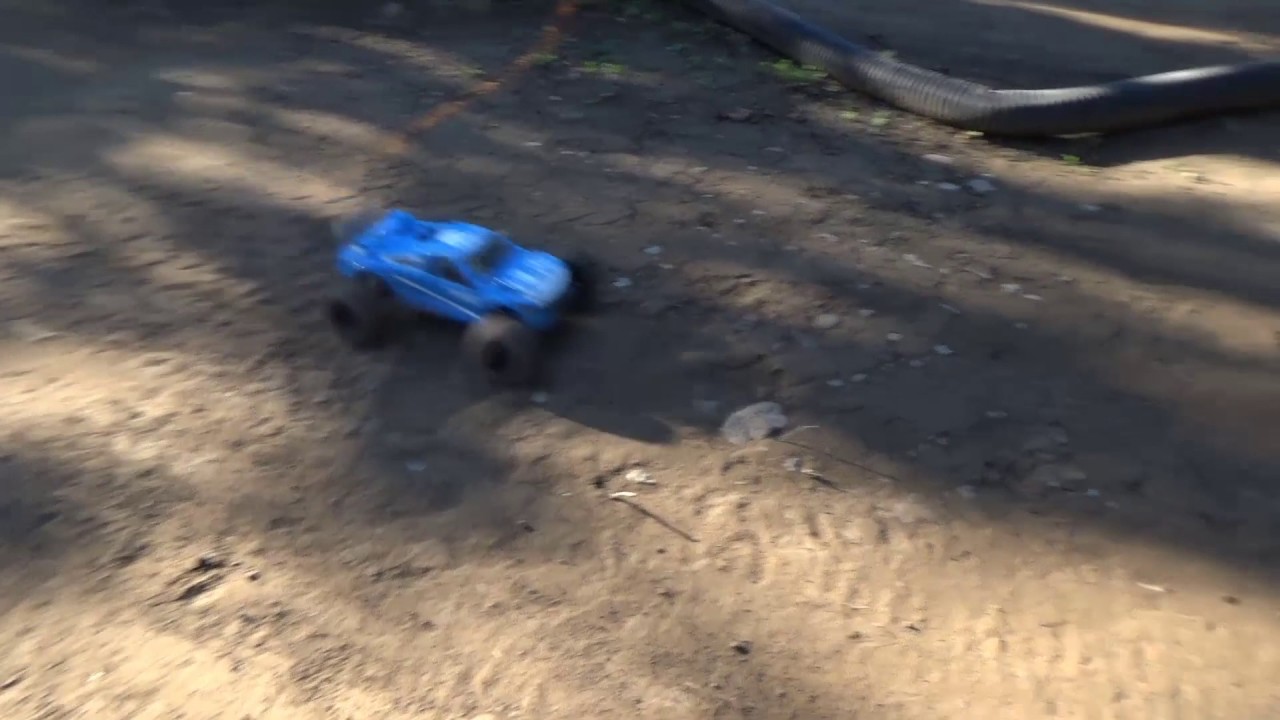 RC Off Road Racing - Back Yard Track - YouTube