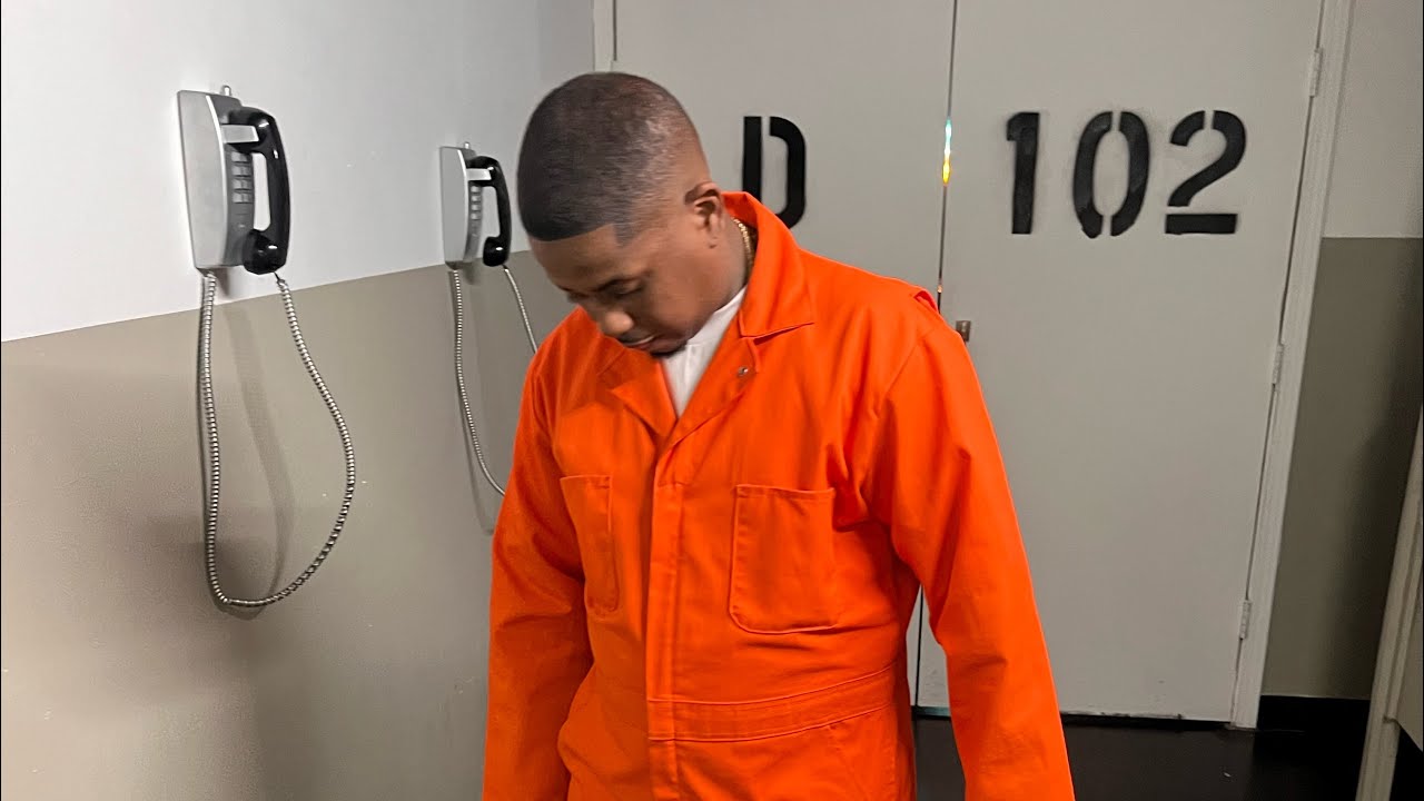 Compton Ro2co - Wait on me (official video) - YouTube