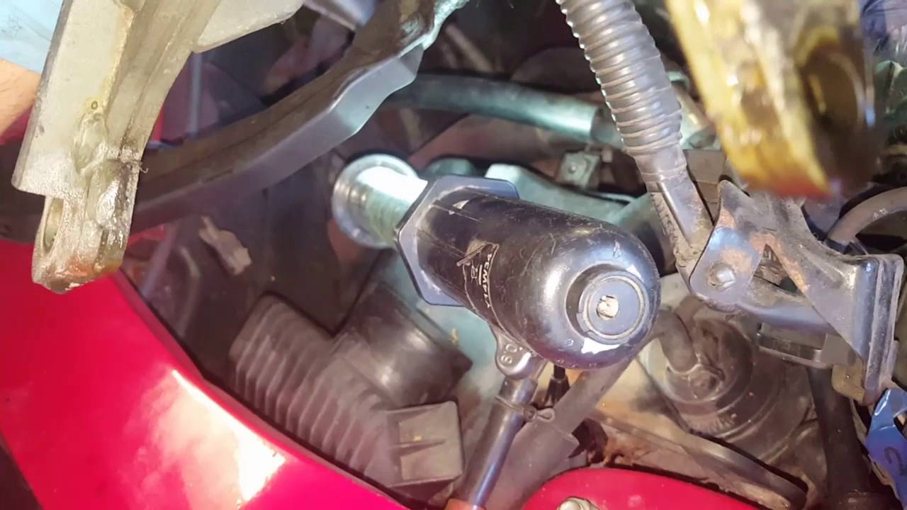 Air thing off, distributor cap and rotor thing off - Toyota MR2 MK2 ...