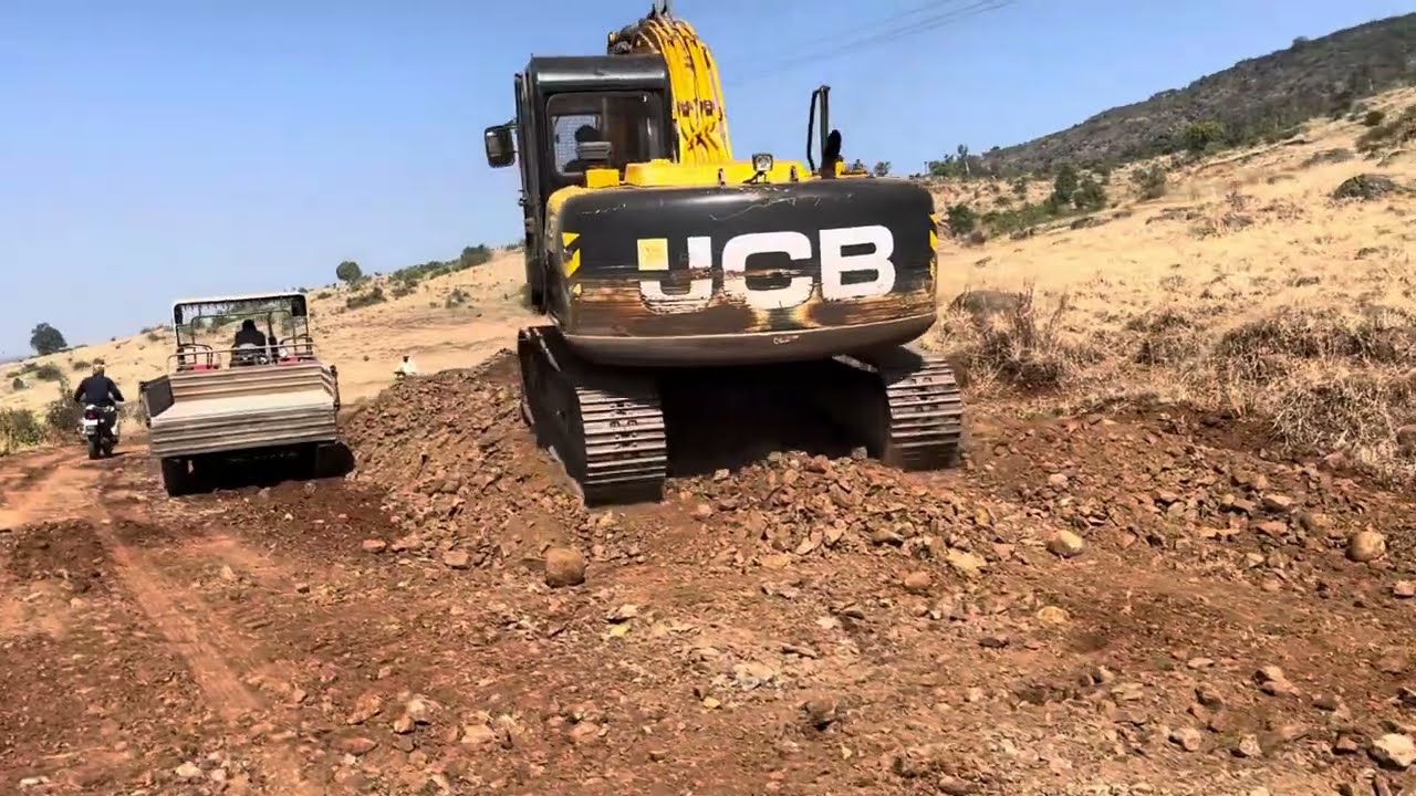 Jcb js 140 Loading Scarified Material Into Tata 1613 And Tractor # ...