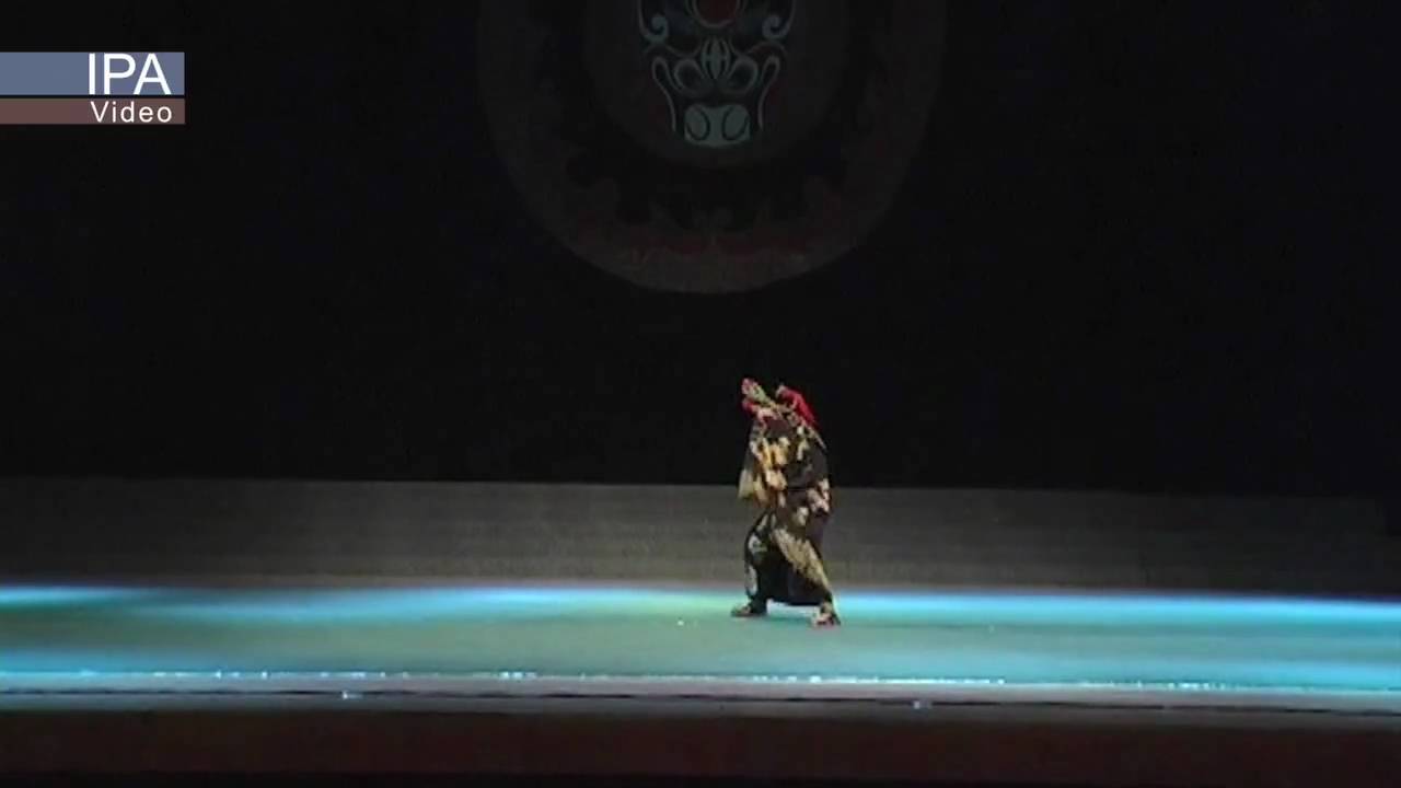 IPA Video Peking Opera Changing Masks Act HD - YouTube