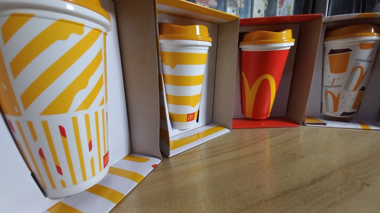 Unboxing McDonalds First Reusable Cup Happy Christmas Collection - YouTube