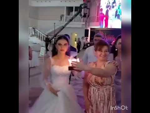 Gəlin öz toyunda qaynına doğum günü sürprizi etdi