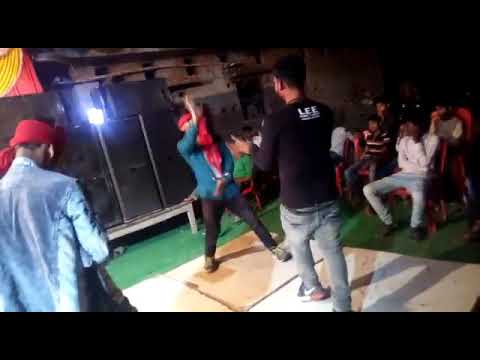 Ranu Kumar bhojpuri dance by friends(2) - YouTube