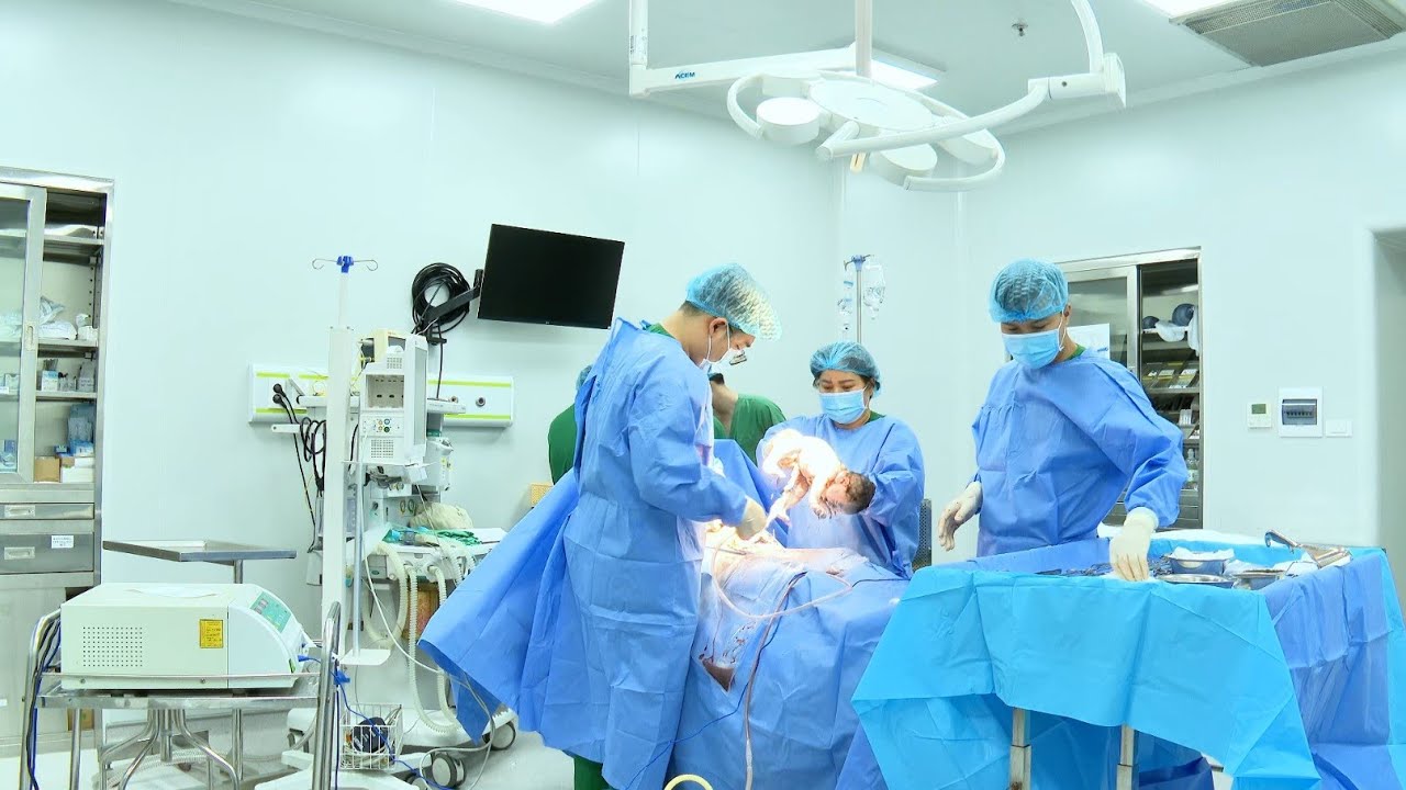 Birth Vlog: Natural Birth in the Delivery Room – A Mother’s Painful ...