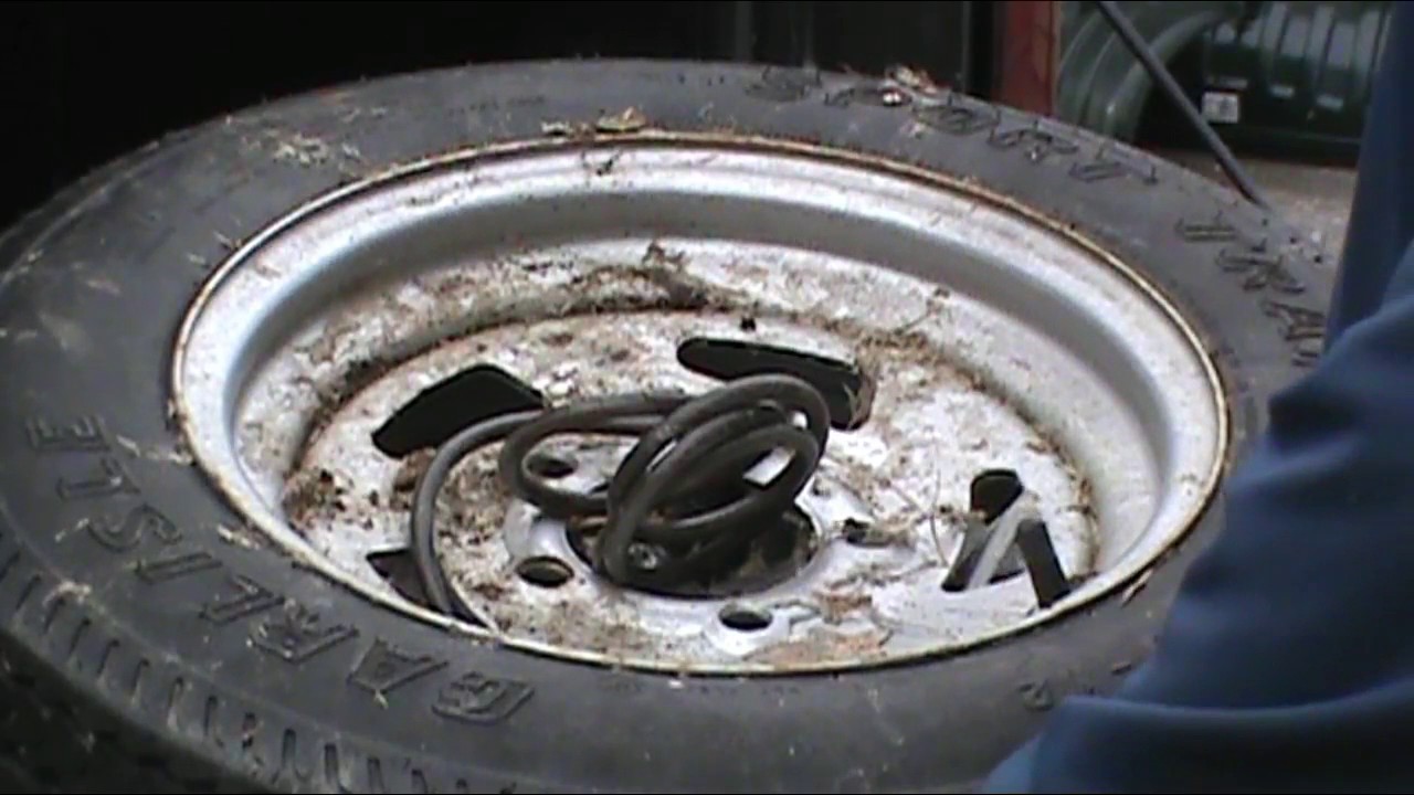 How to cut a steel cable lock - YouTube