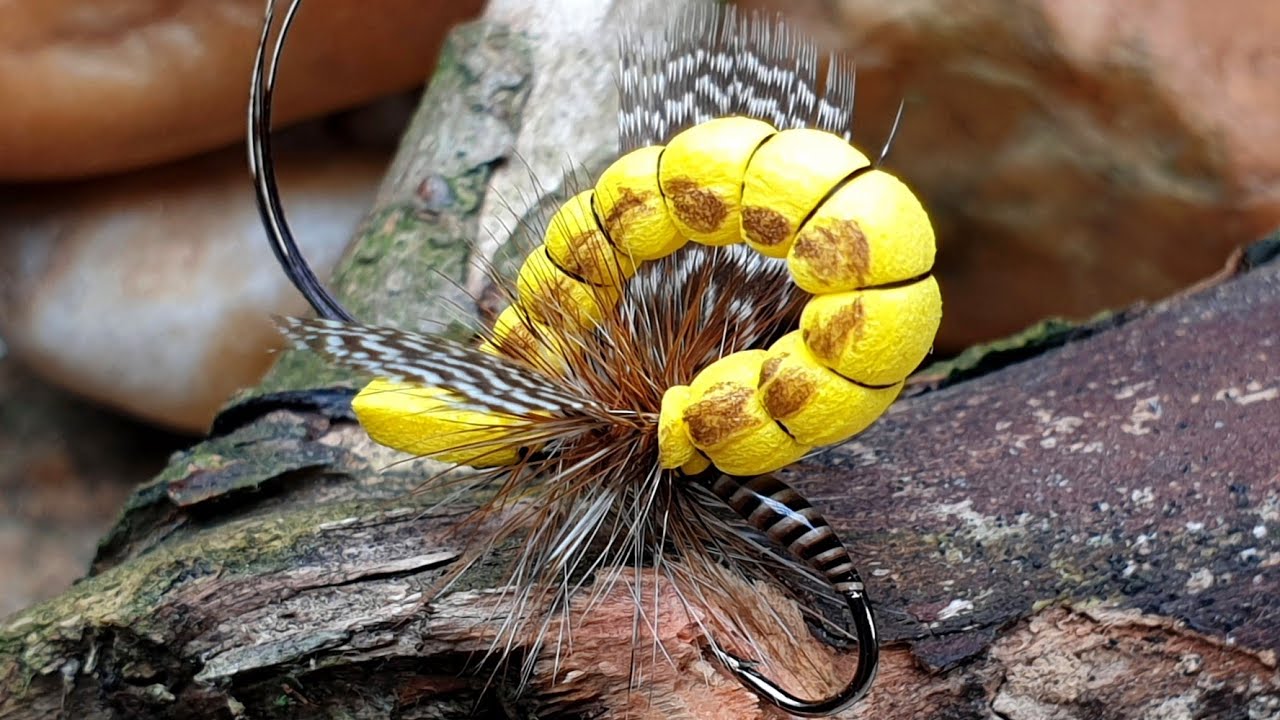 Fly Tying a Mayfly Emerger - YouTube