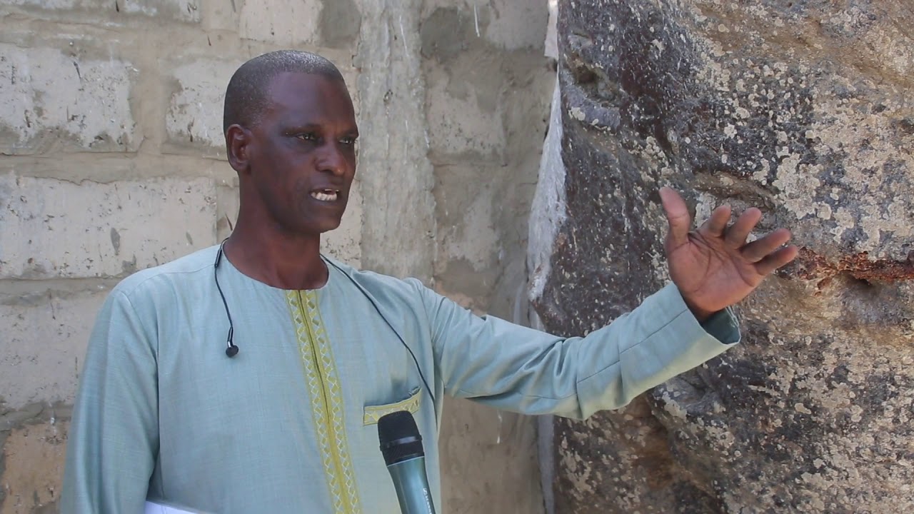Découverte Les Miracles du Puits et du Baobab de Cheikh Omar Foutiyou ...