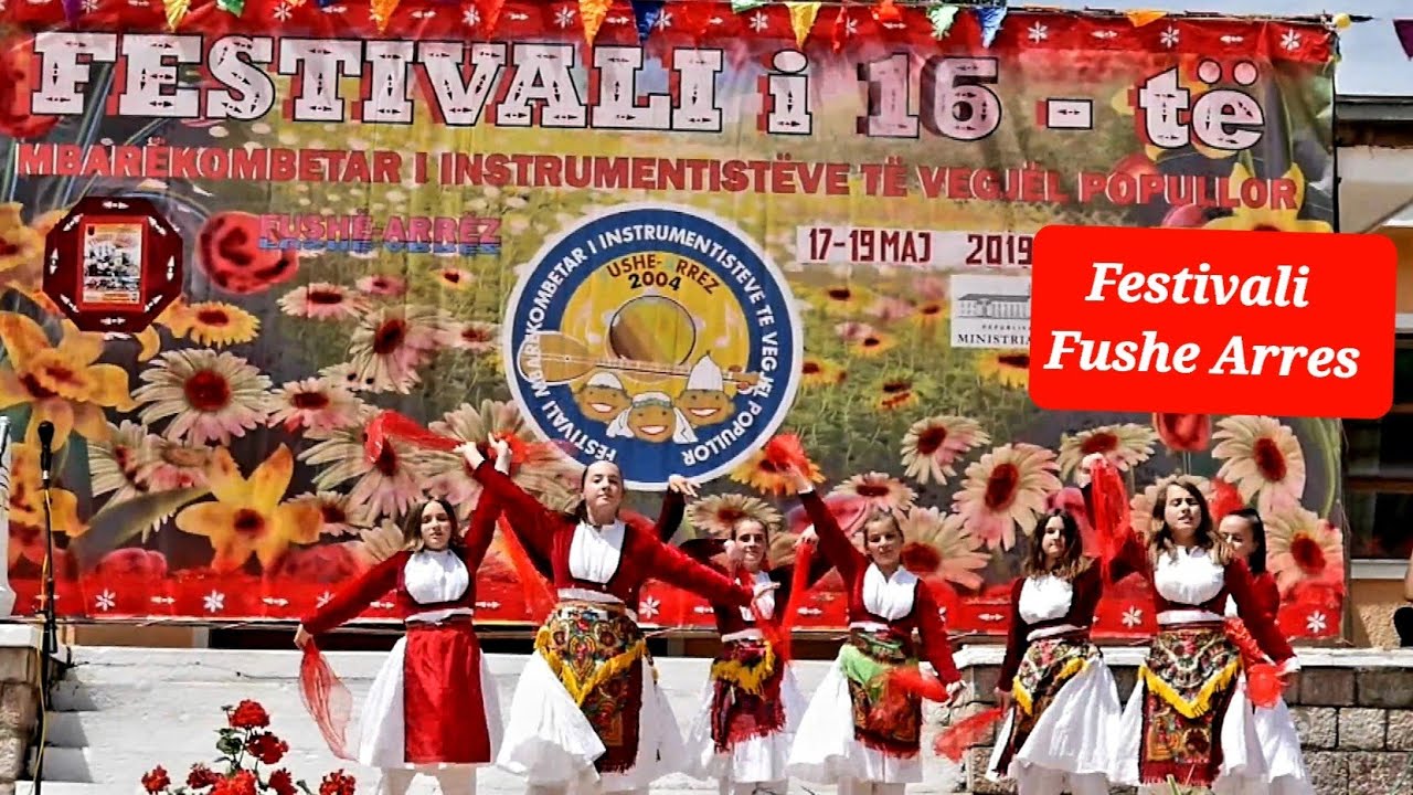 Feste ne malsi Grupi Abat Doçi Rubik ne Festivalin e Fushe Arresit maj ...