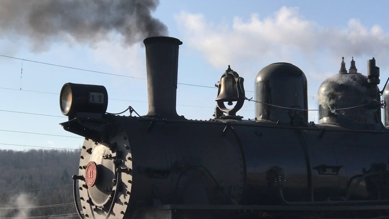 Old Trains 89 years ago. - YouTube