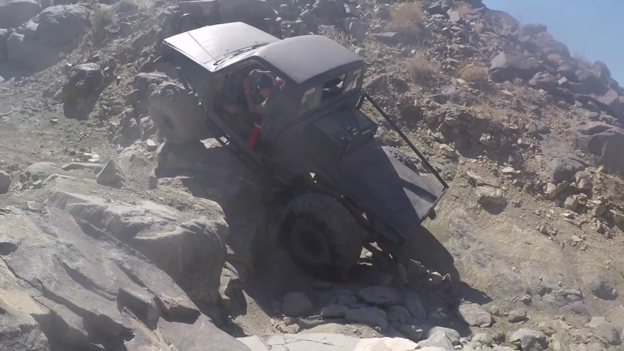johnson valley rock crawling - YouTube