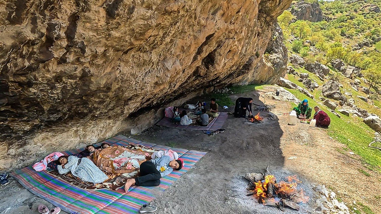 Nomadic life in a cave with young children. With many risks, part three ...