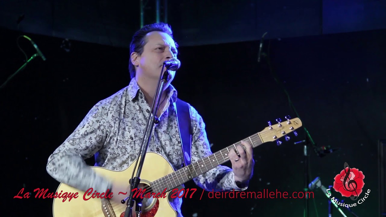 La Musique Circle ~ Bob - YouTube