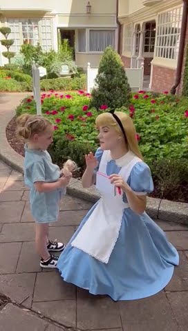 Meeting Alice in Wonderland #disneyworld #aliceinwonderland #disney # ...
