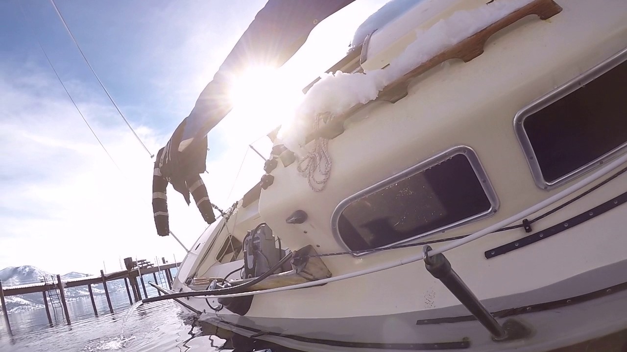 Pearson Ariel 26 aground 2017 #2 - YouTube