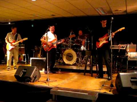 The Savage - Justin Daish and Alan Jones backstage - YouTube