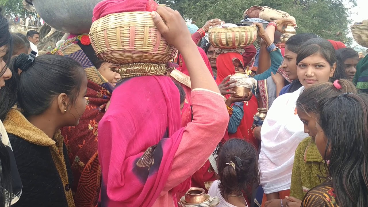 Dunatar Dham radha krashan jhagada - YouTube